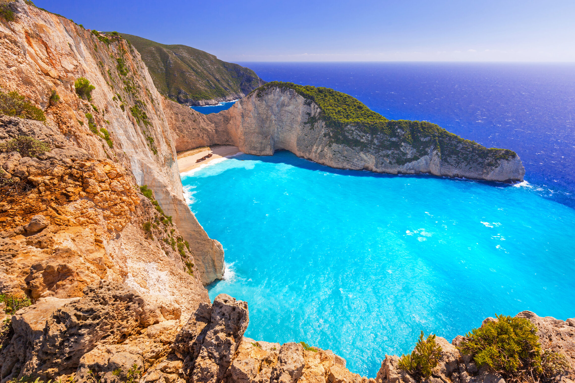 Las mejores playas de Grecia: Un viaje por el paraíso - Revista Raudal