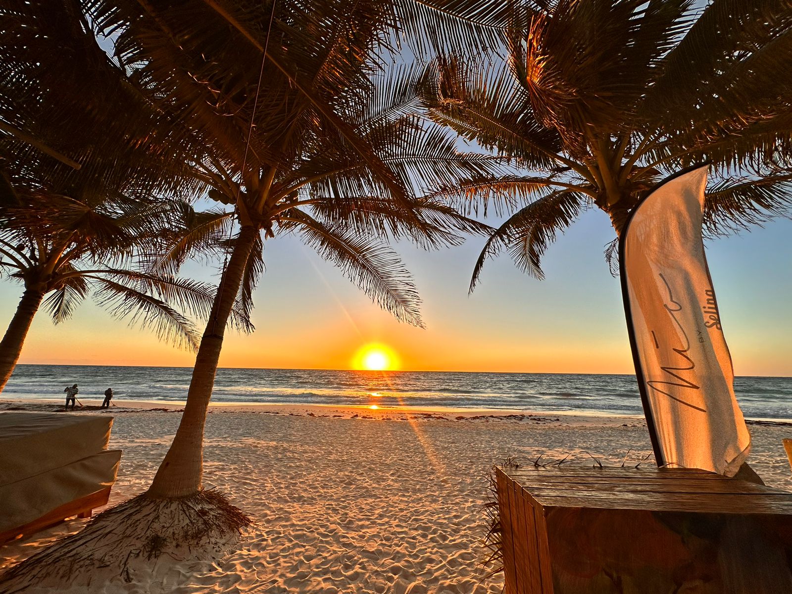 Sumérgete en la Magia de Mía: El Mejor Beach Club de Tulum - Revista Raudal